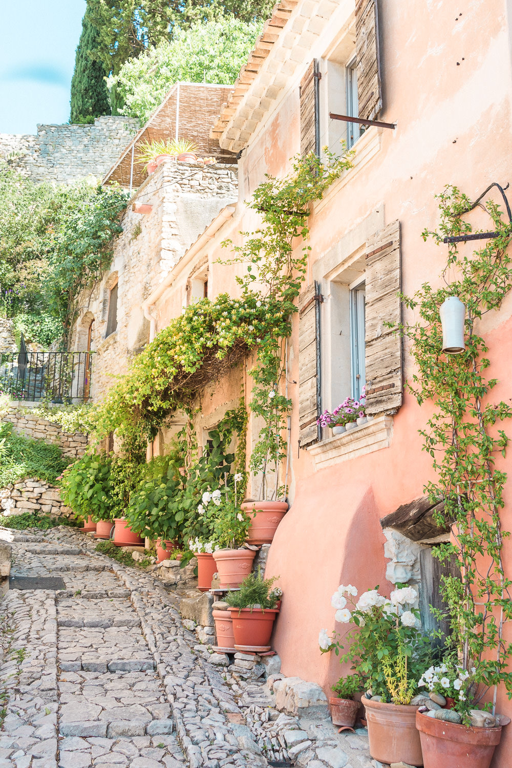 Travel Tips for Visiting Provence in the Spring