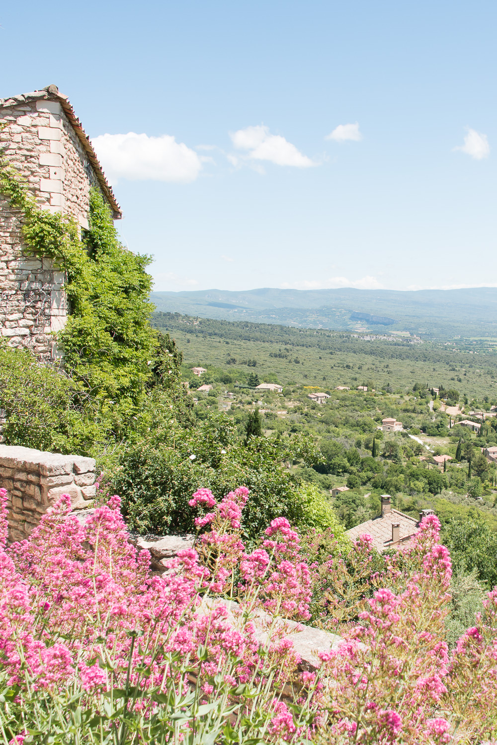 Travel Tips for Visiting Provence in the Spring